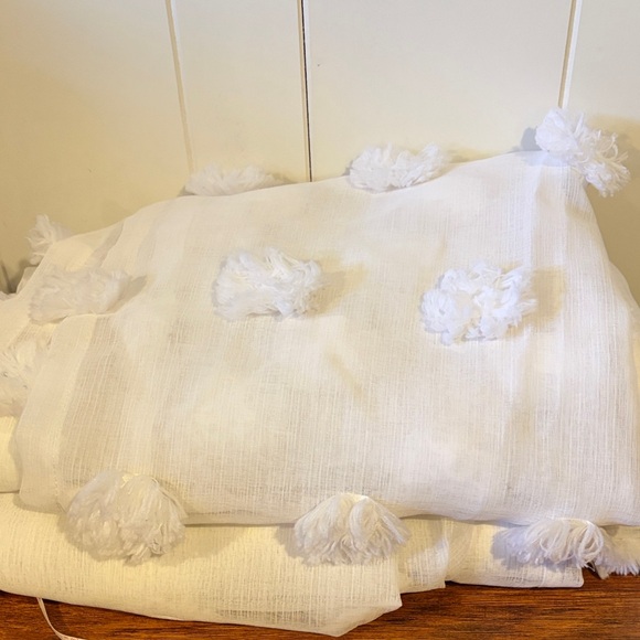 Dkny | Accents | Dkny Home 2 Panelelegant White Pompom Curtain Set 5x84 ...